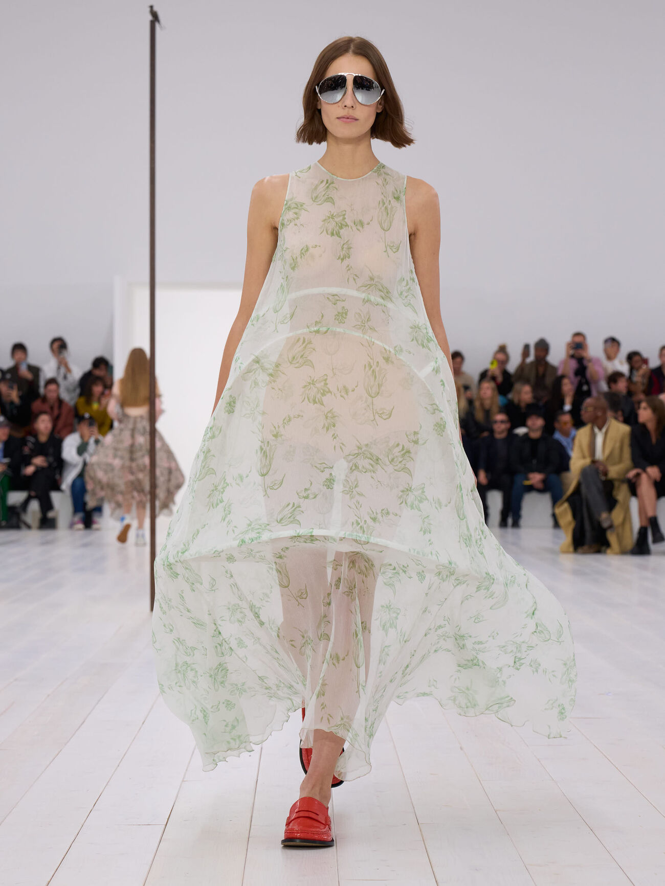 Défilé Printemps-été 2025 - Collection Prêt-à-Porter Femme | LOEWE